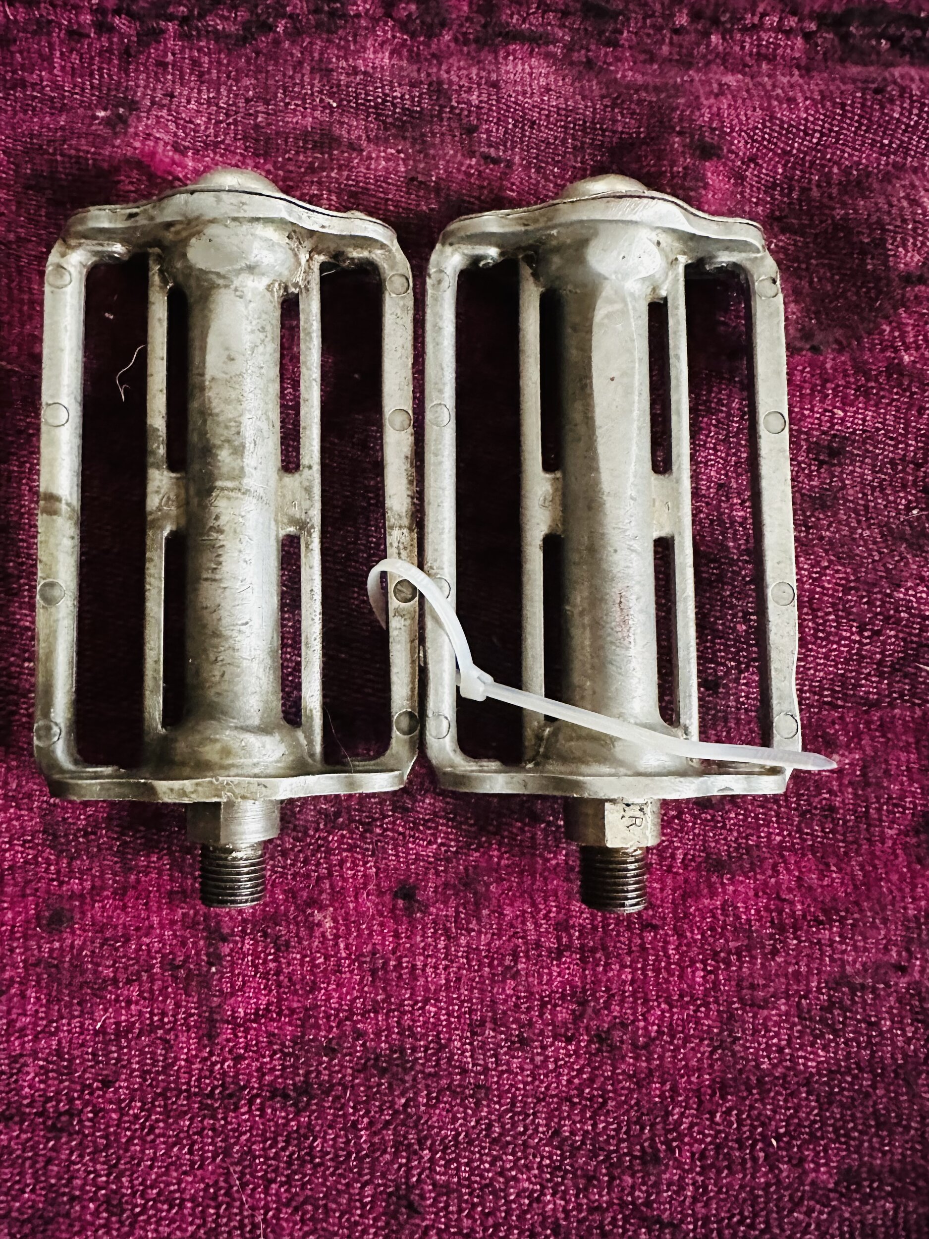 Early Men’s Gibson Alloy Pedals | Deal Or No Deal | The Classic and ...