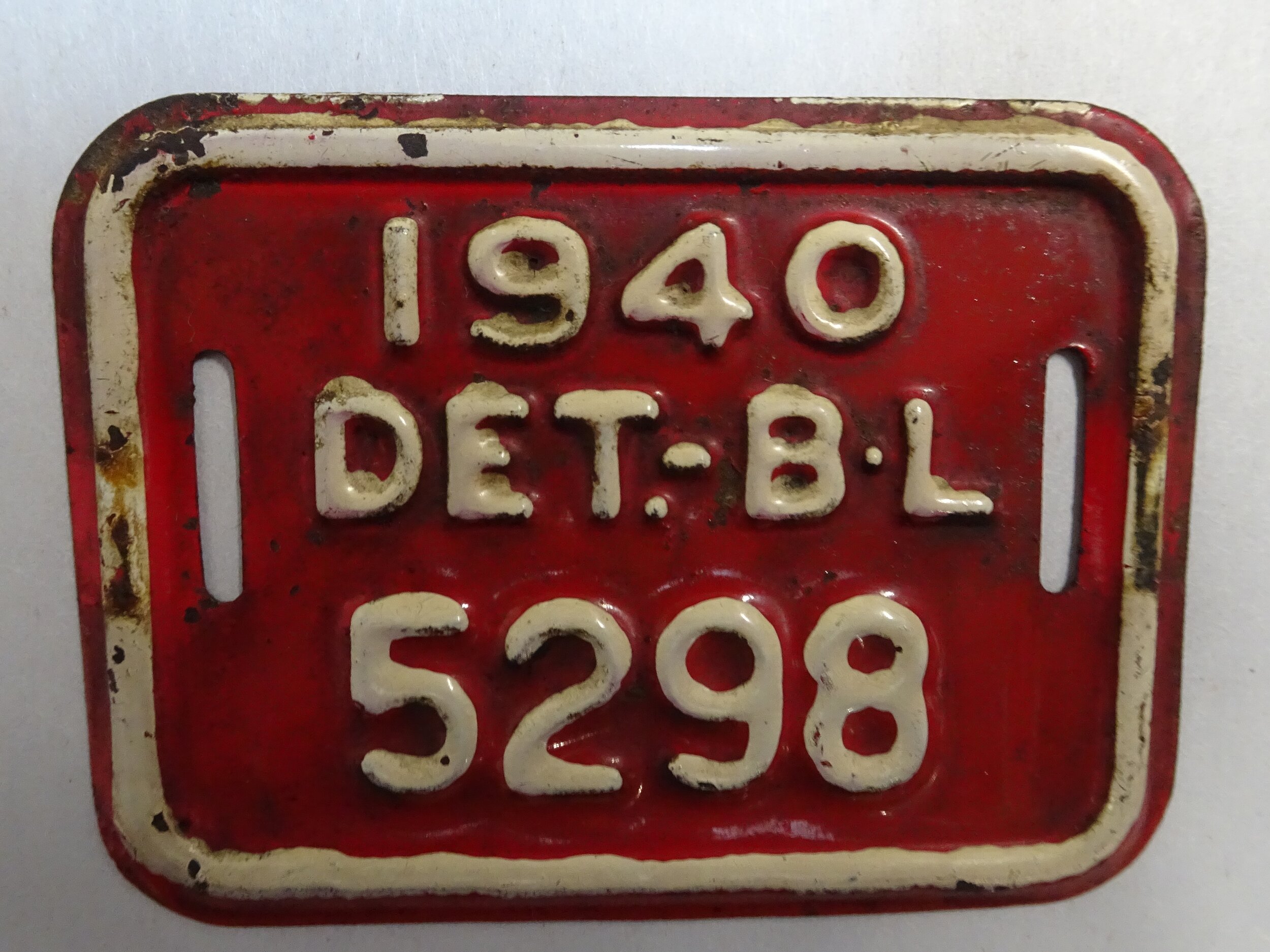 DOND - 1940 Detroit bicycle license plate | Deal Or No Deal | The ...
