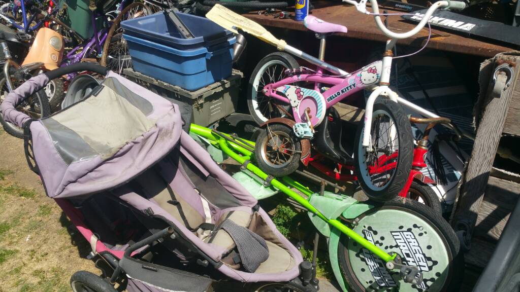 Free Huge Pile Of Bike Parts And...bring A Truck | Sell - Trade ...