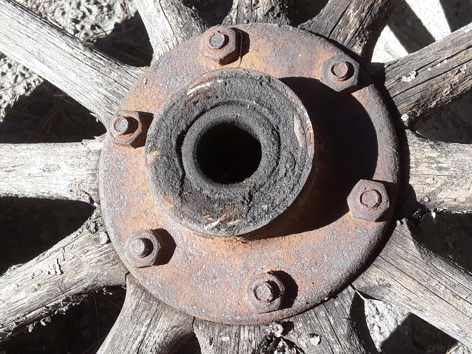 Sold - 2 Model T Wheels | Archive (sold or withdrawn) | The Classic and ...