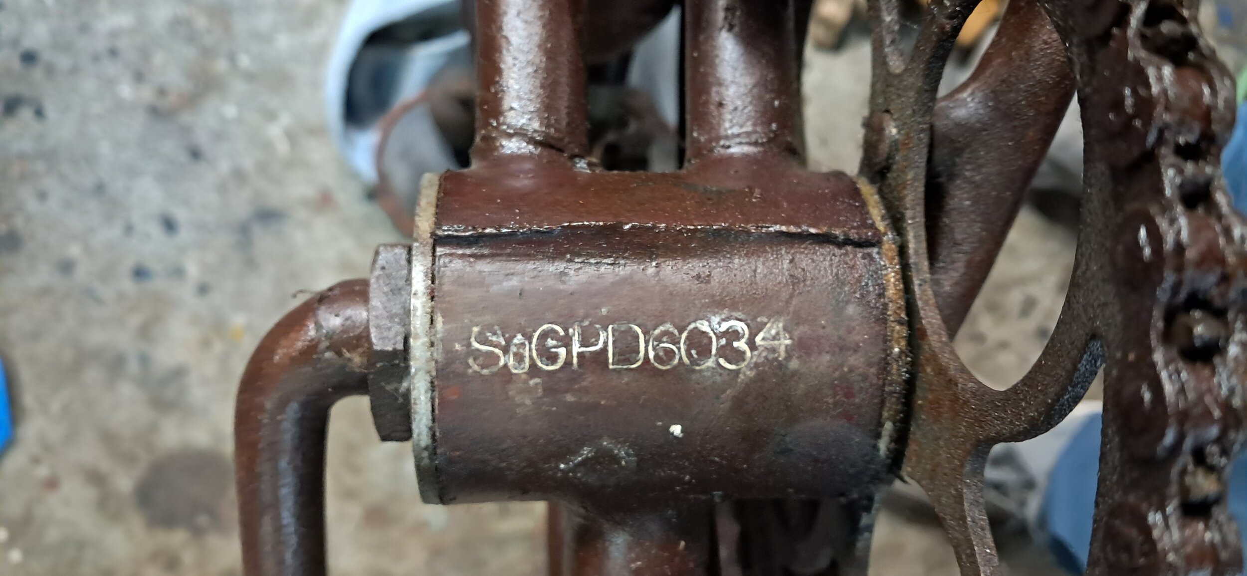 '59 girls Hornet tank? | All Things Schwinn | The Classic and Antique ...