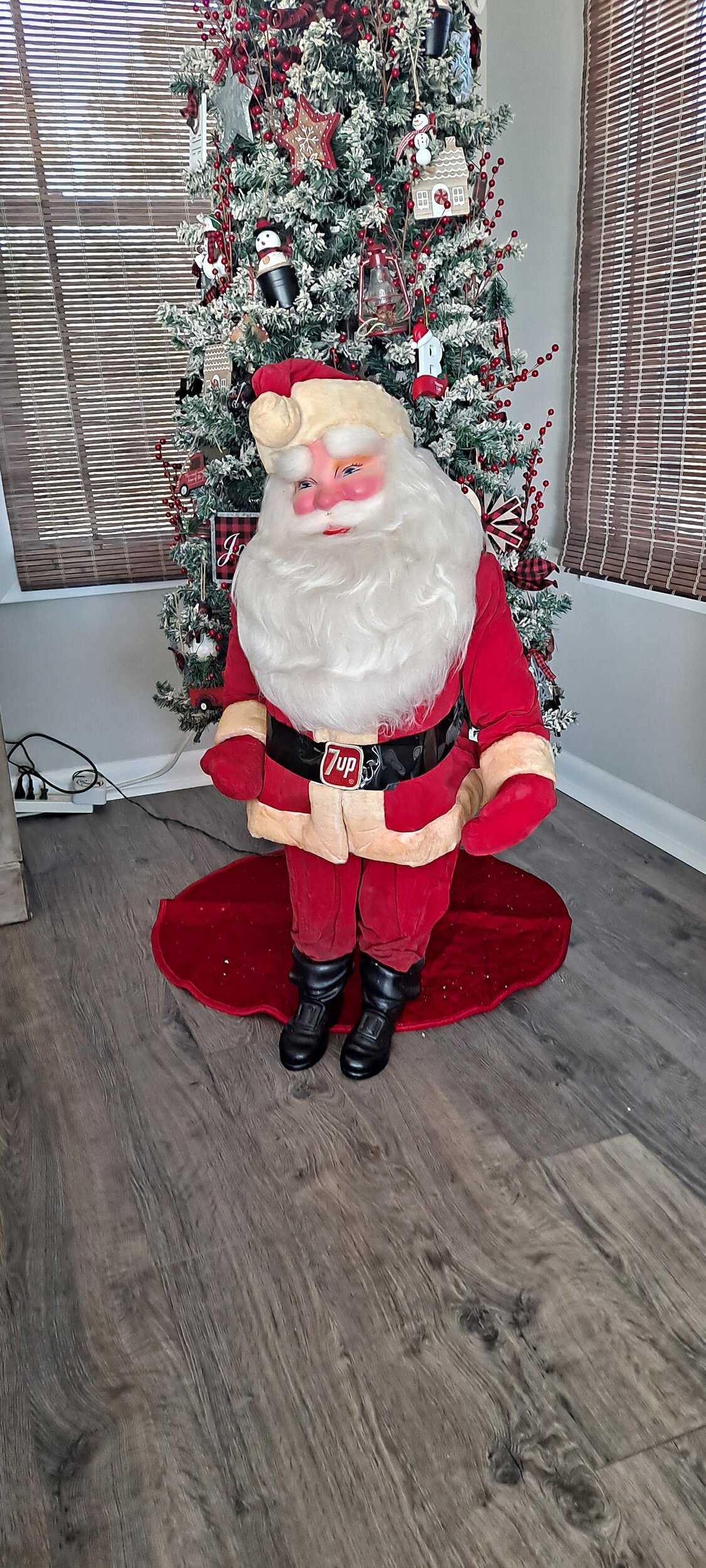 Sold - 7-up Santa | Archive (sold or withdrawn) | The Classic and ...