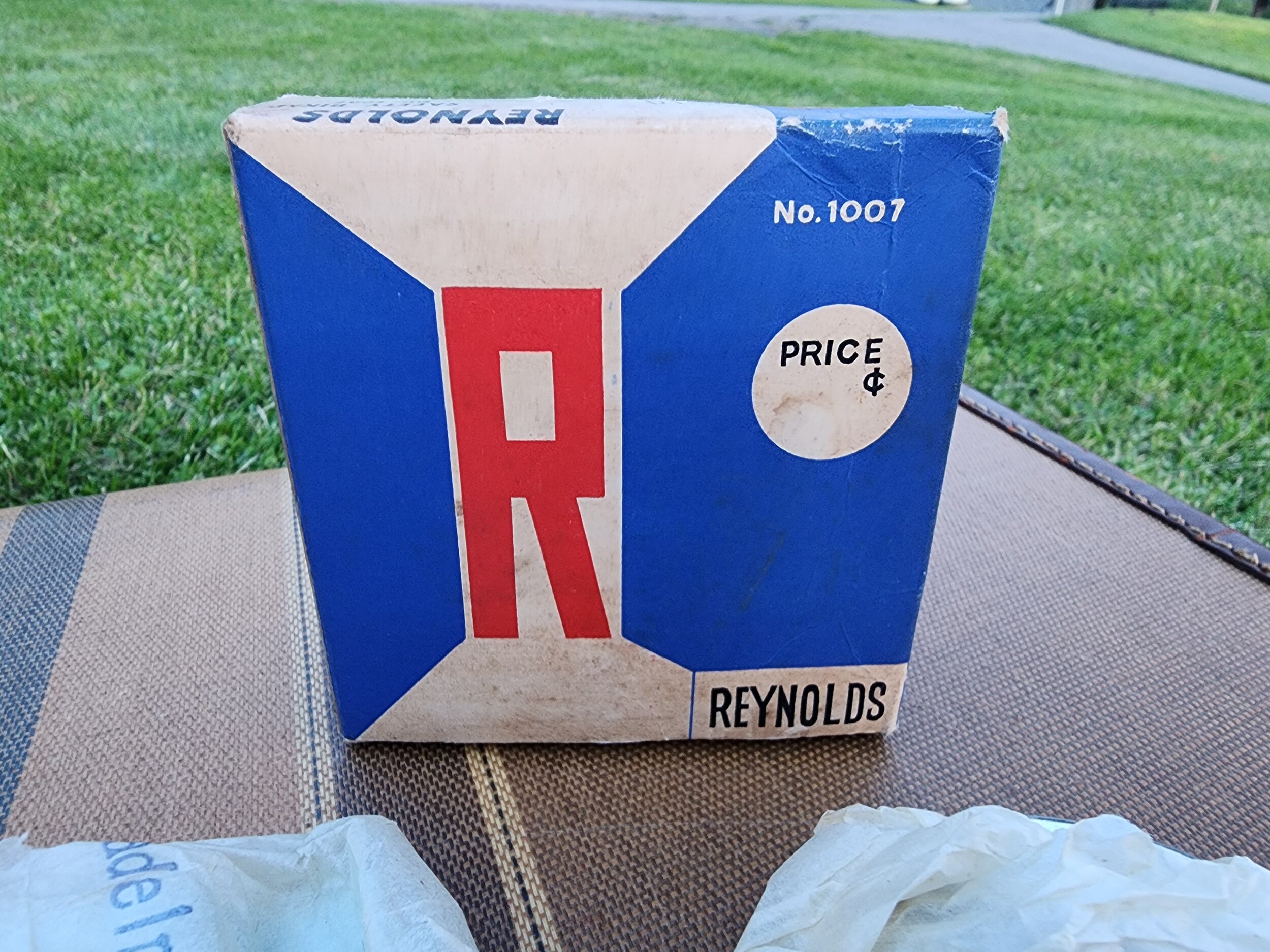 Withdrawn - NOS original Reynolds jeweled hub caps, 2 in box w/ clips ...