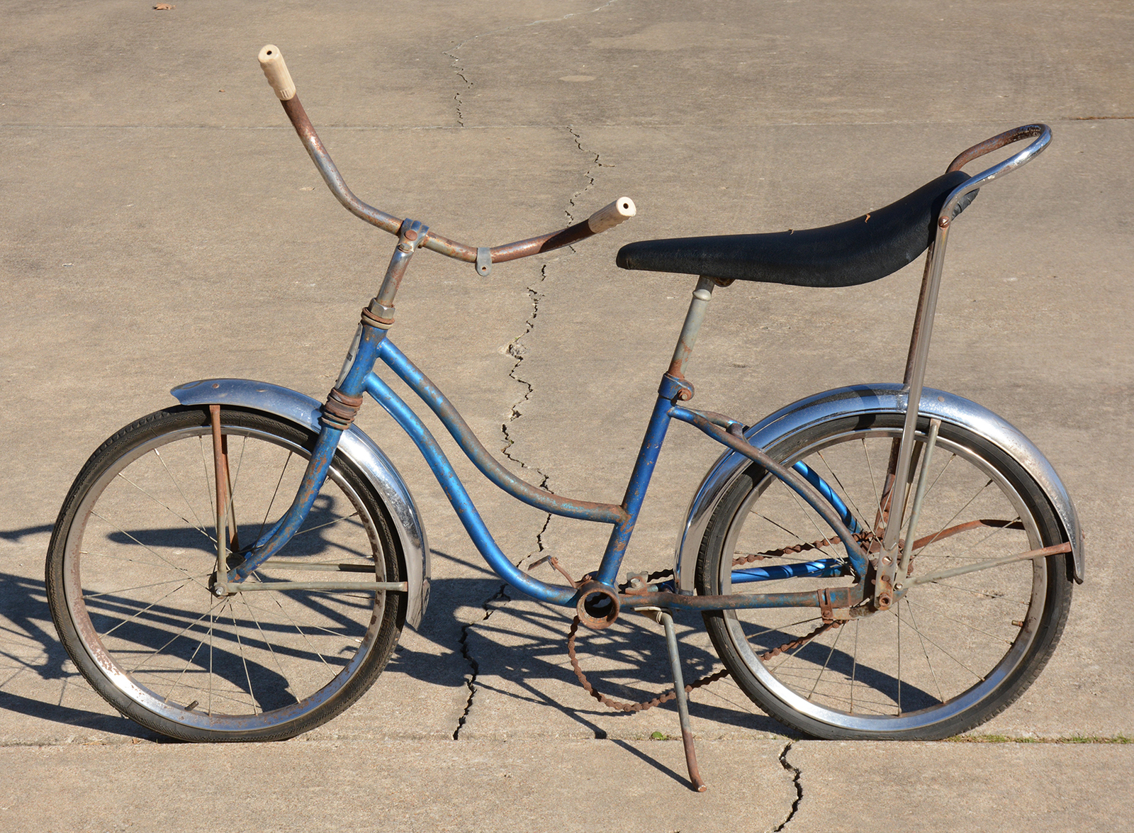 AMF Debutante and unknown Huffy girls' bikes ID, Value and Potential ...