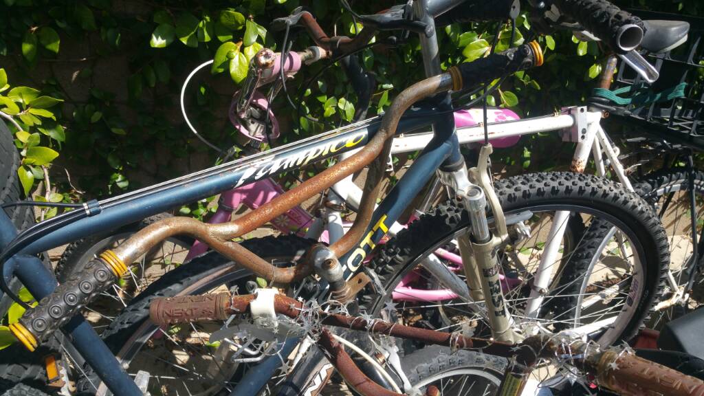 Free Huge Pile Of Bike Parts And...bring A Truck | Sell - Trade ...