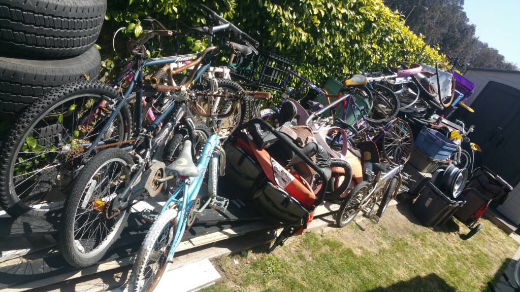 Free Huge Pile Of Bike Parts And...bring A Truck | Sell - Trade ...