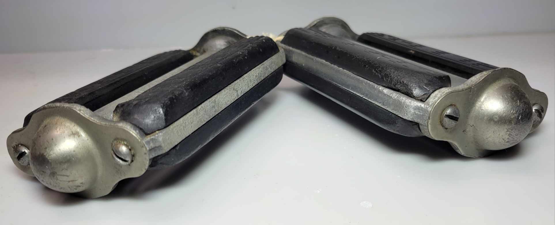 Withdrawn - 1923 Gibson aluminum frame bicycle pedals | Archive (sold ...