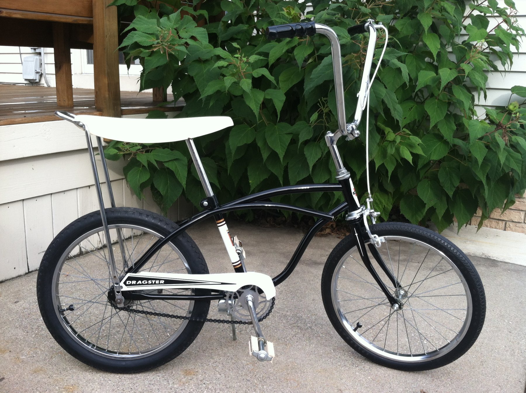 Early style black muscle bike, huffy? | Schwinn Stingrays and Other ...