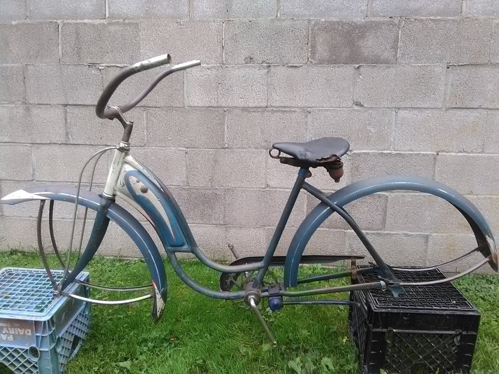 41 Roadmaster girls bike with horn tank | Archive (sold or withdrawn ...