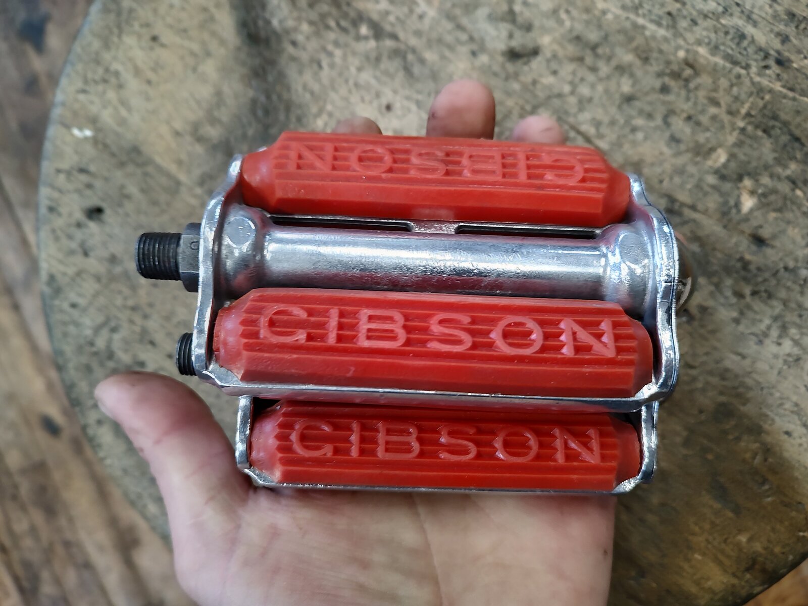 Sold - Gibson pedals , now 180 shipped | Archive (sold or withdrawn ...