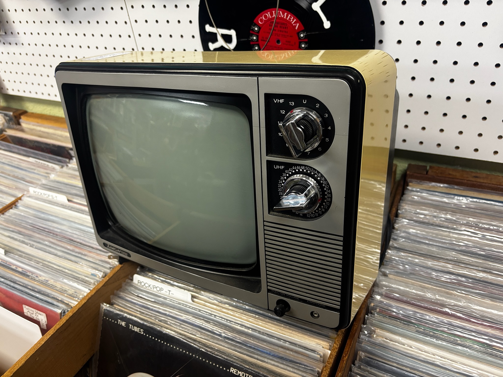Sold - Vintage 1980s Mitsubishi 12 inch TV television. Works! | Archive ...