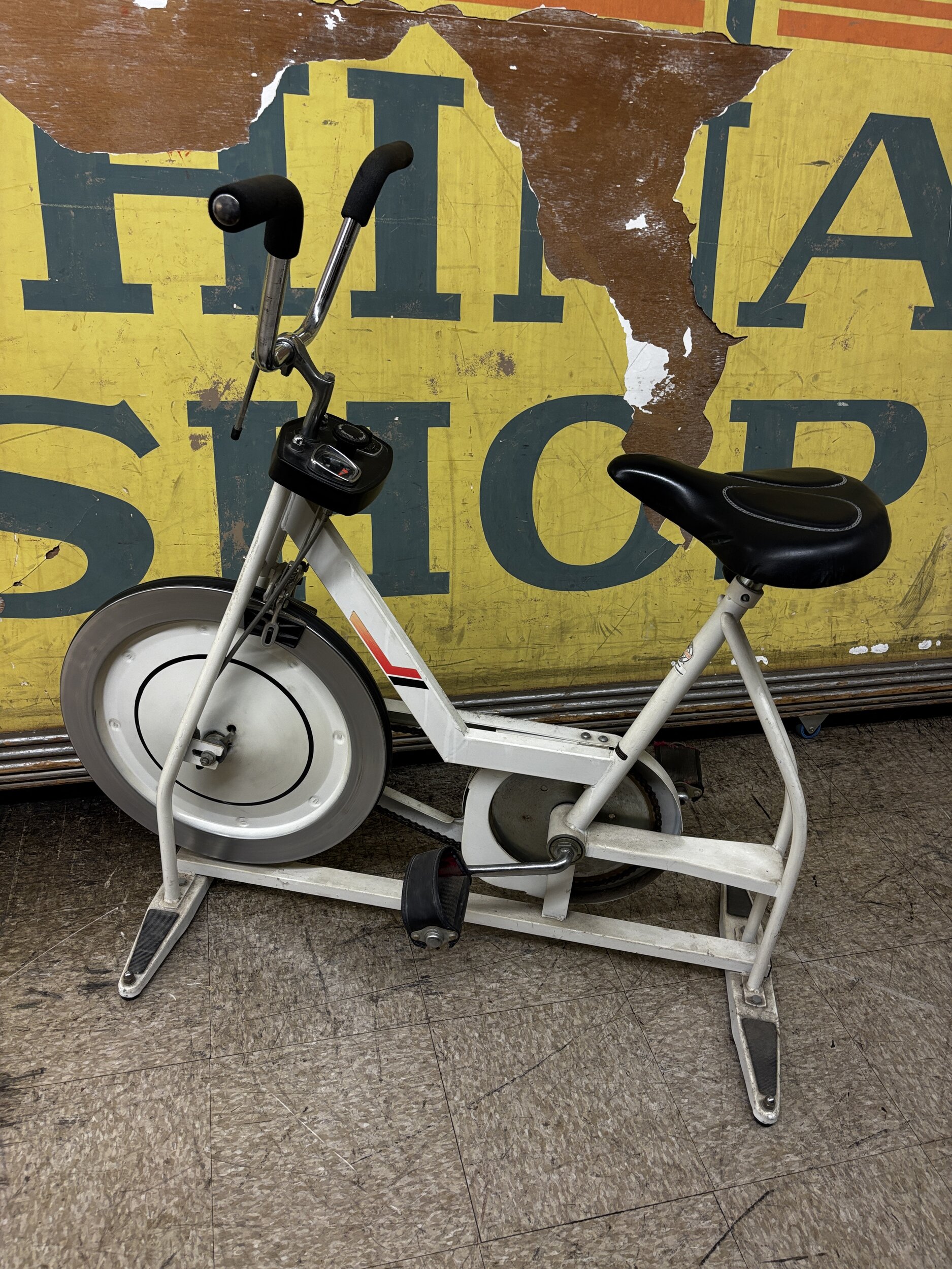 Sold - Vintage 1980s Schwinn XR-8 exerciser bike exercise bicycle ...