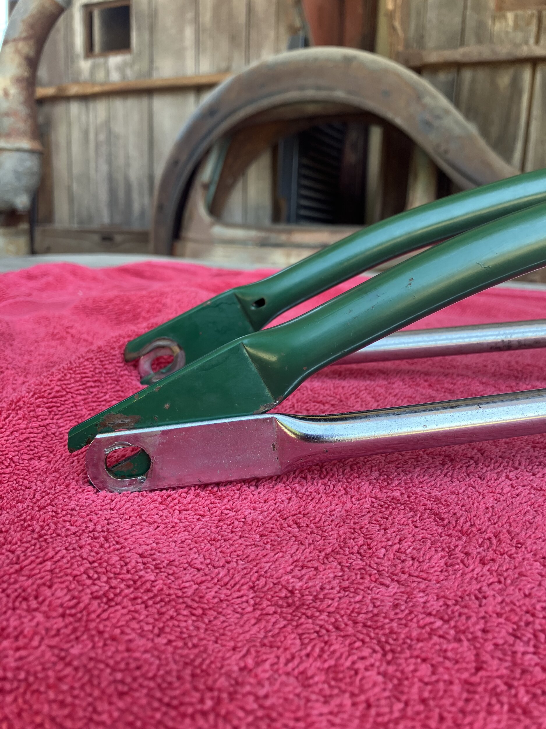 Sold - 1950s Schwinn Panther spring fork in original coach green paint ...
