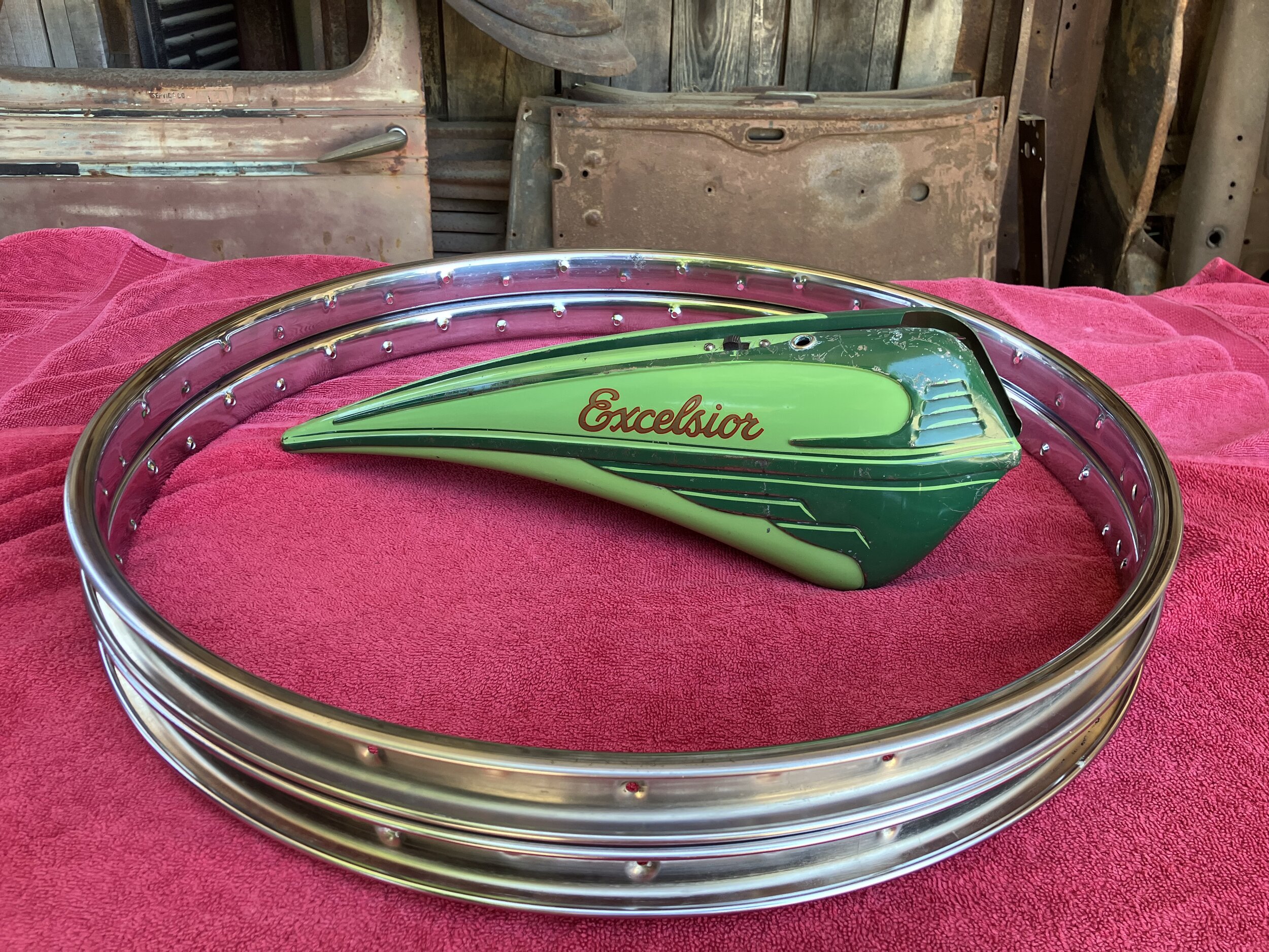 Sold - 1941 patent pending Lobdell nipple rims for 1941 Schwinn deluxe ...
