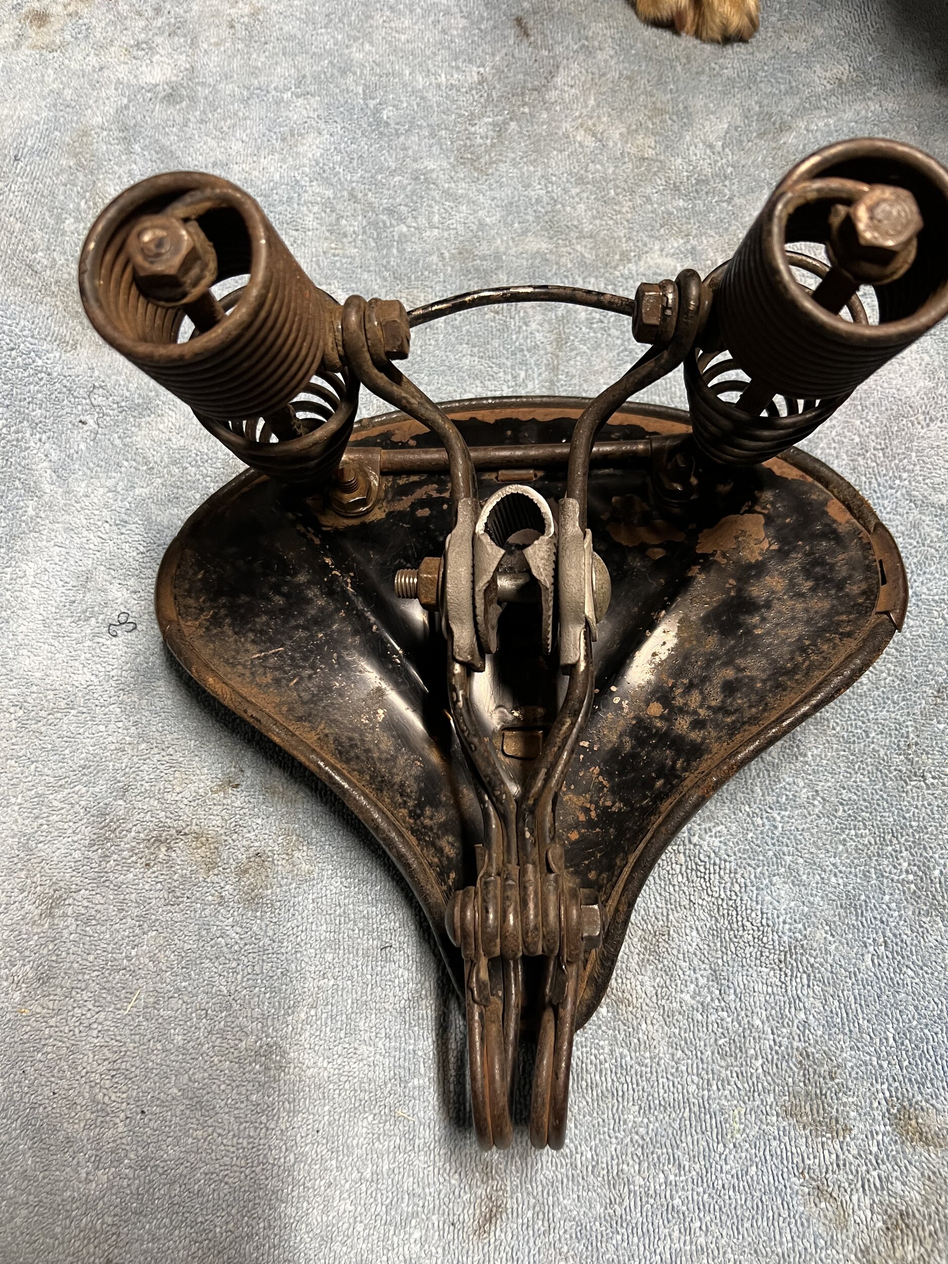 Sold - Mesinger Ladies B-8 Long Spring Saddle Prewar | Archive (sold or ...