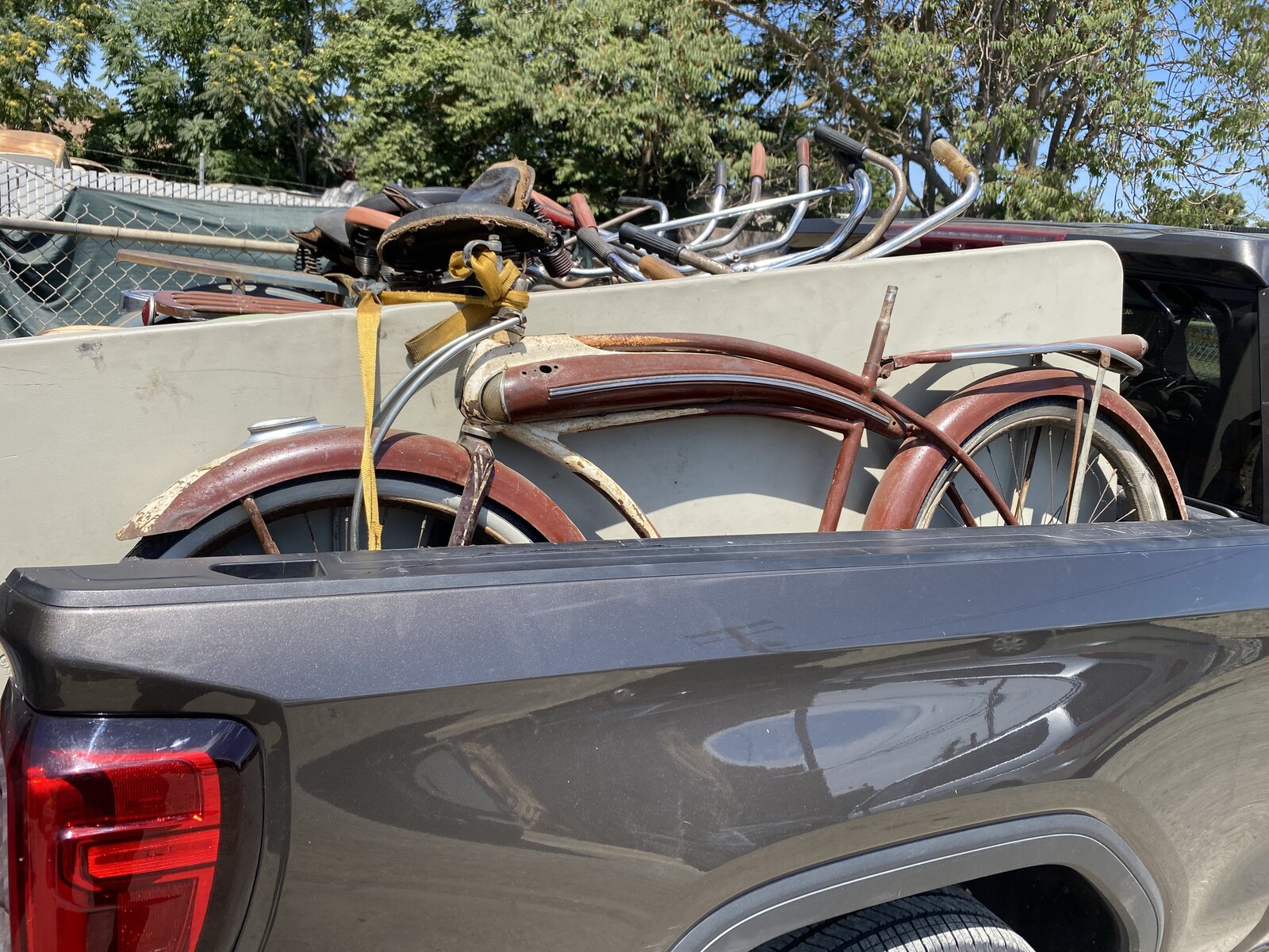 2023 SoCal FREE SWAPMEET / Bicycle Show & BBQ @ Jamie's Place W ...