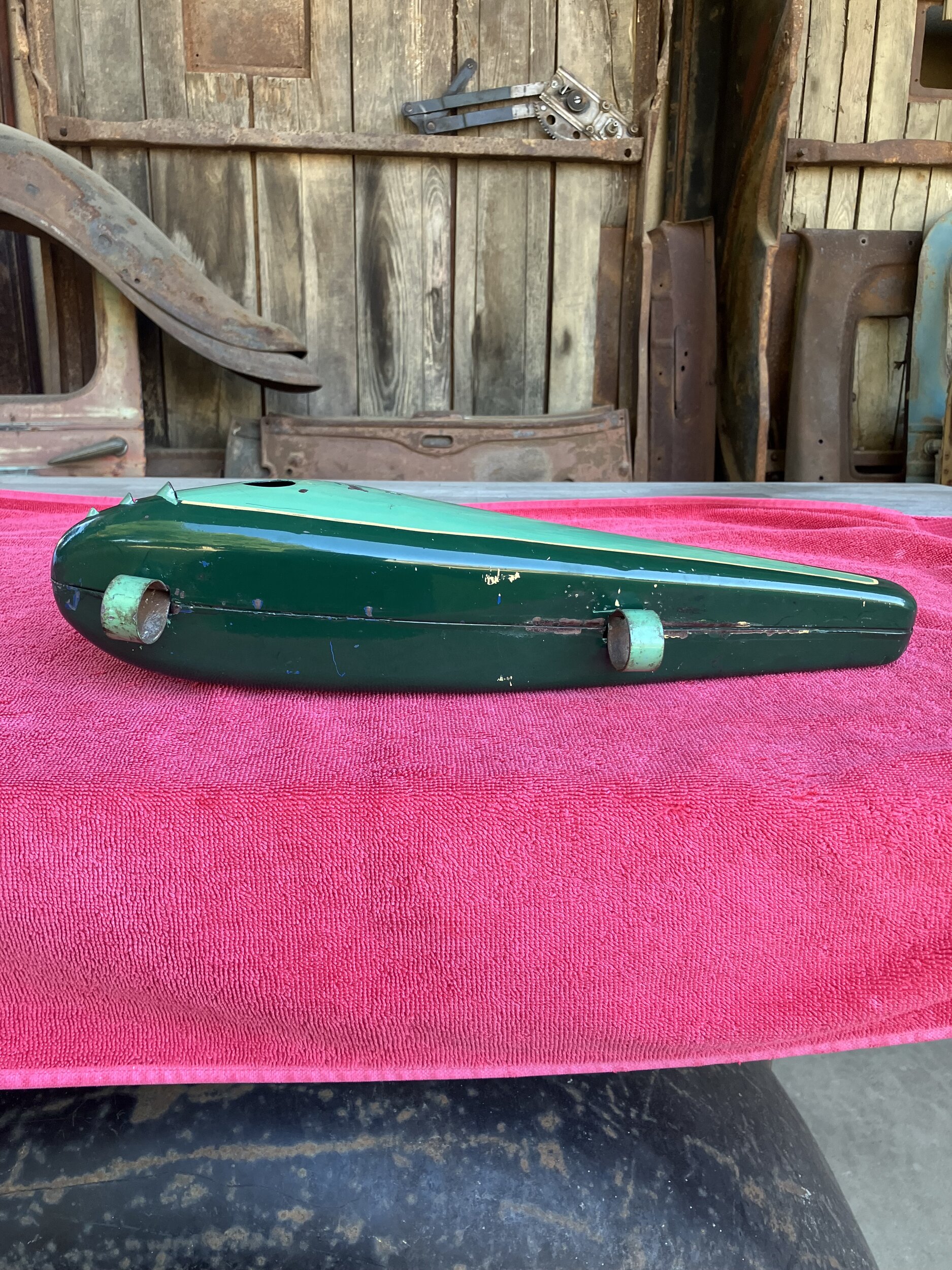 Withdrawn - 1939 1940 Schwinn ladies' standard tank and 1940 top of the ...