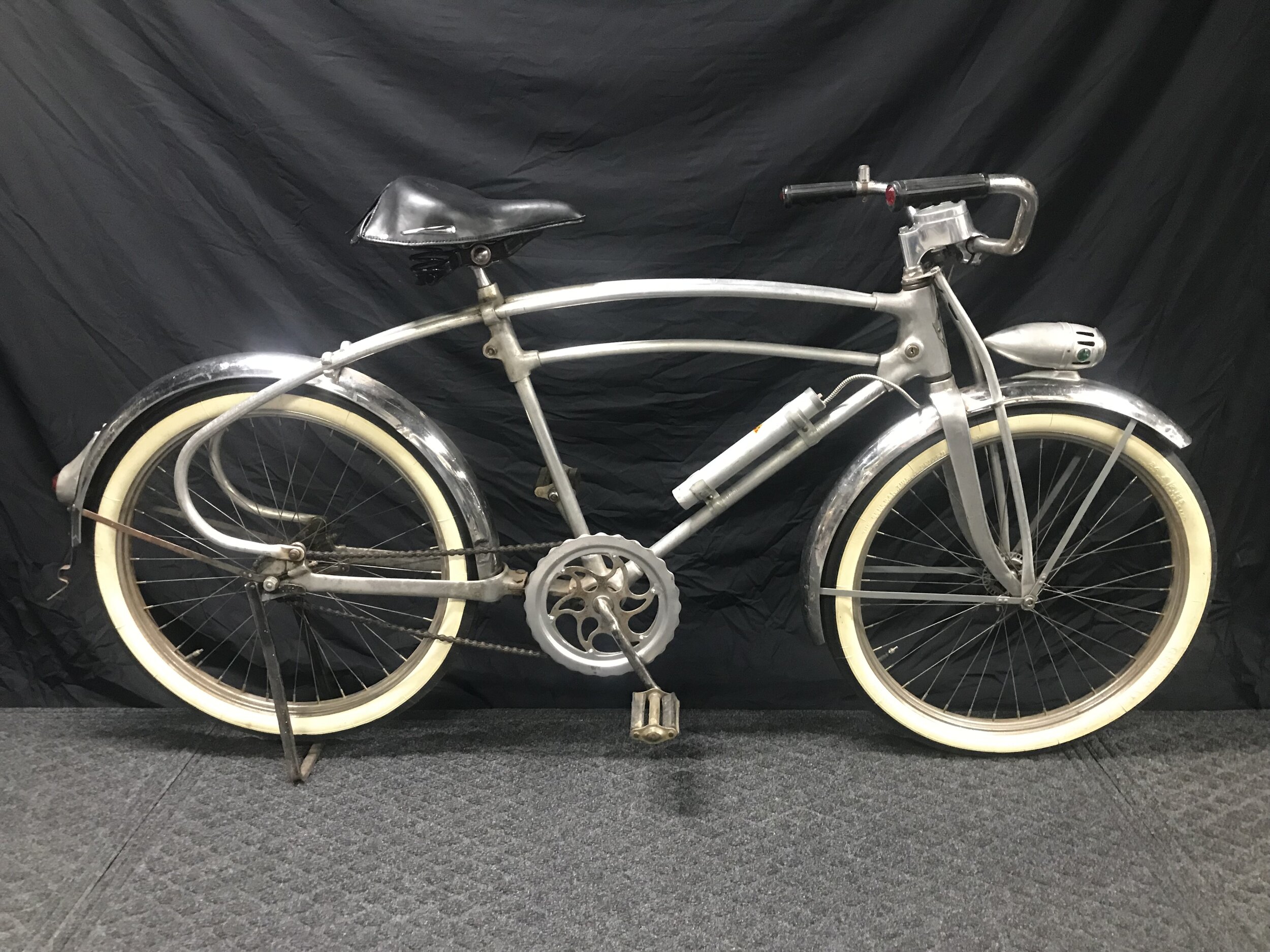 Show off your Silver King bicycle | Classic Balloon Tire Bicycles 1933 ...