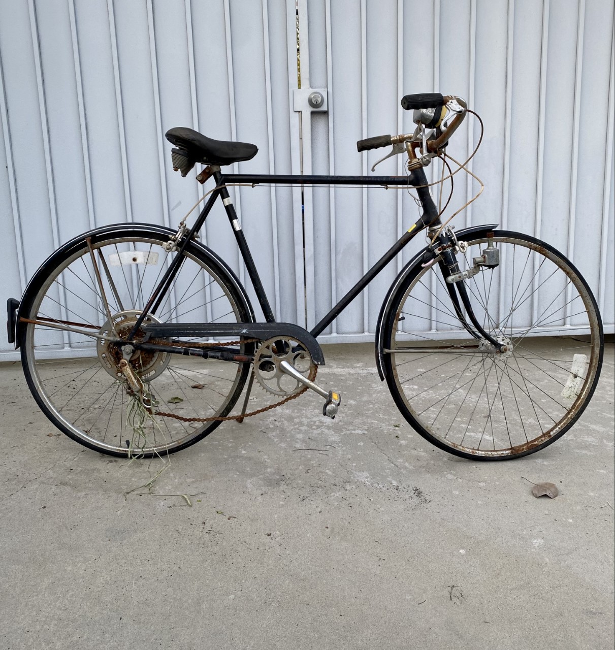 One 'Burban, One Scotch, and One Beer | Lightweight Schwinn Bicycles ...