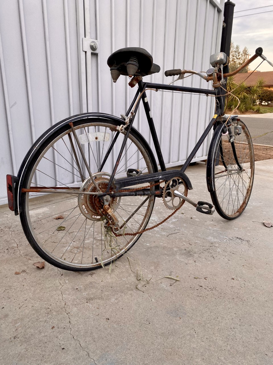 One 'Burban, One Scotch, and One Beer | Lightweight Schwinn Bicycles ...