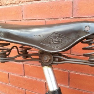 Bates Saddle made by Dunlop | The Classic and Antique Bicycle Exchange